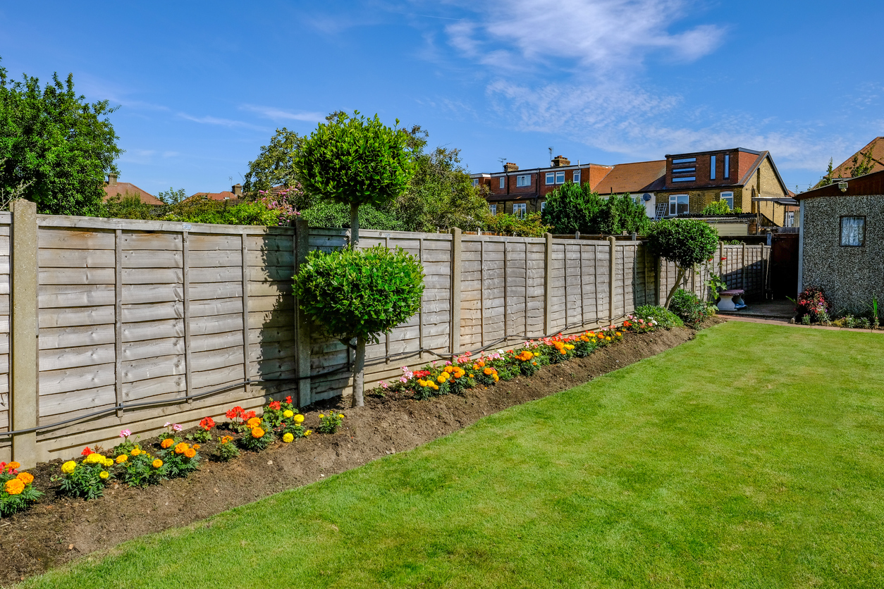 A Comprehensive Guide to Garden Fences and Their Properties